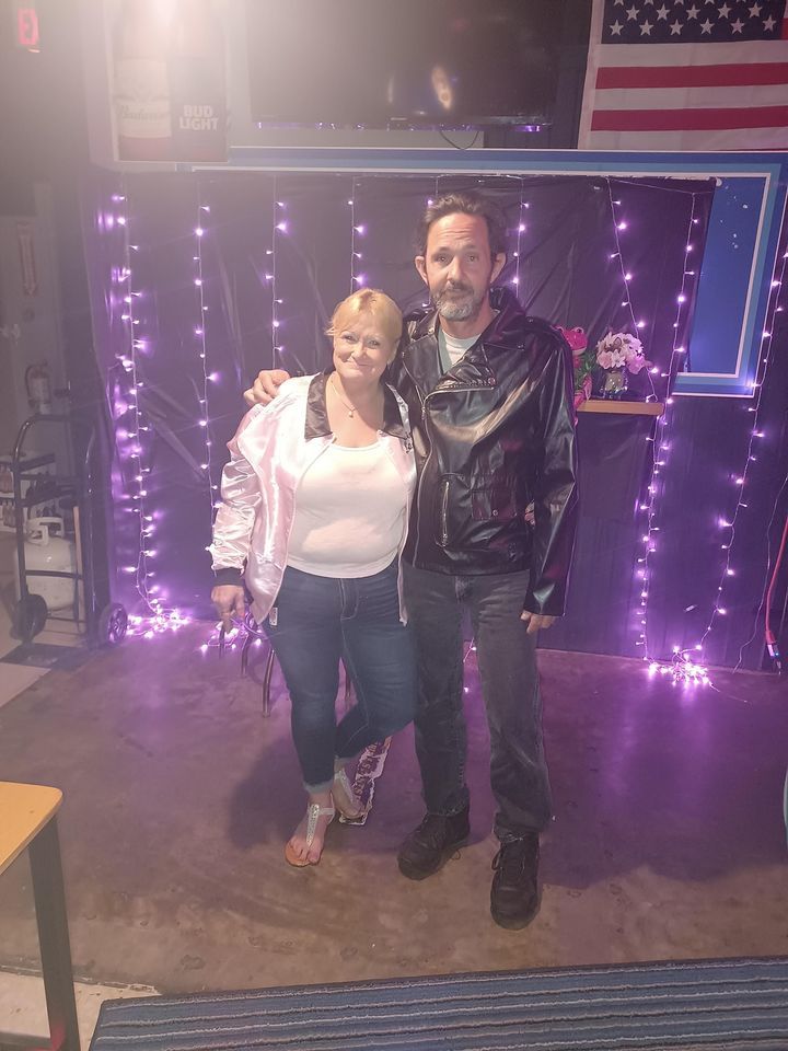 Pinky Leighs and Volcanos Karaoke, Stephies Pub and Irish Eatery ...