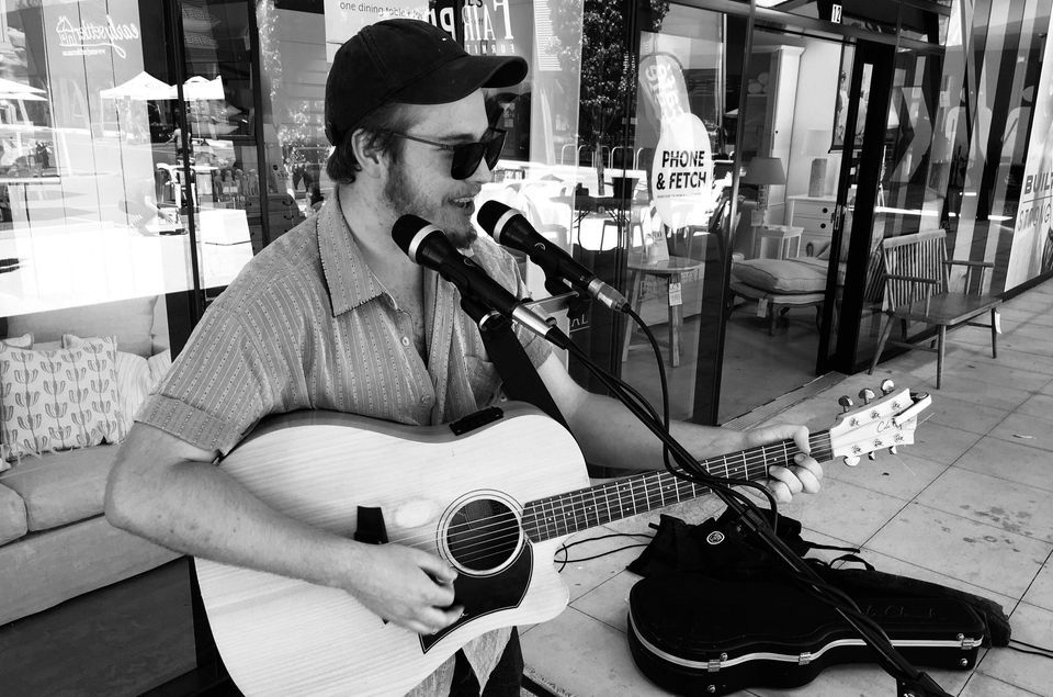 Dan Simons live at Nimbus Rooftop Bar, Nimbus Rooftop Bendigo, 8 July 2022