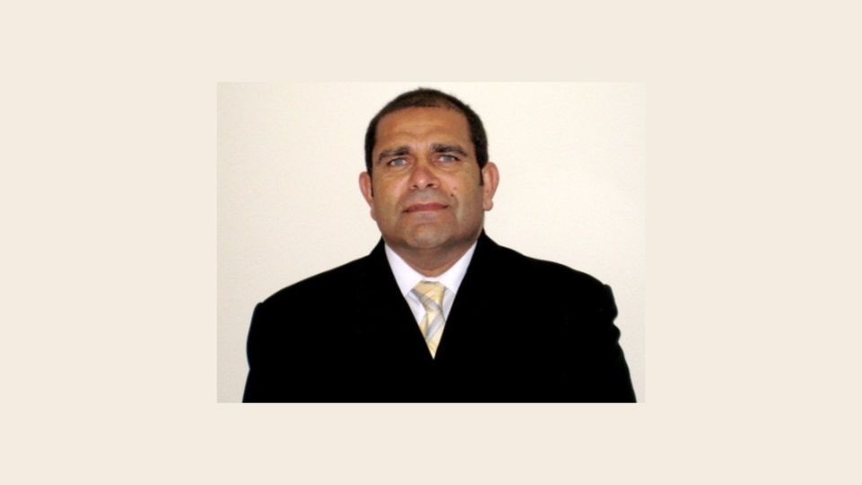 In Conversation with Geoff Simpson , The Curious Rabbit, Wagga Wagga ...