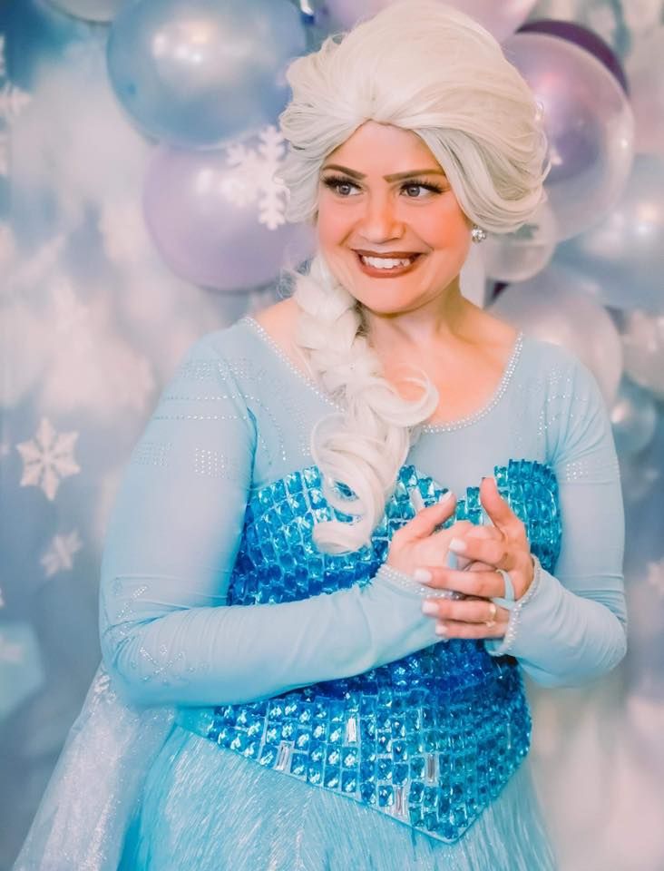 Meet Elsa, Queen of Ice, Snow, & Letting it Go, Texas Roadhouse ...