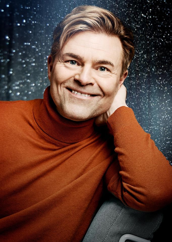 Ressu Redford-Konserttisalikiertue 2022, Astrum-Keskus,/Areena sali ...