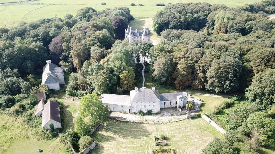 Pop-Up Hub: Normandy France | 2023, Château de l'Isle Marie, Granville ...