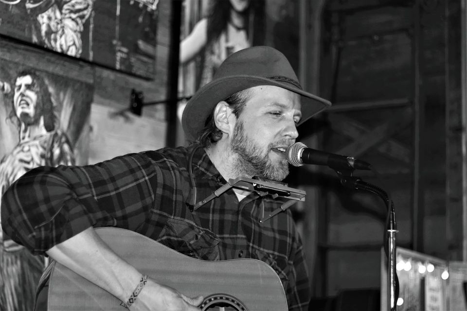 Matt Cox @ Harney Street Tavern, Harney Street Tavern, Omaha, 19 ...