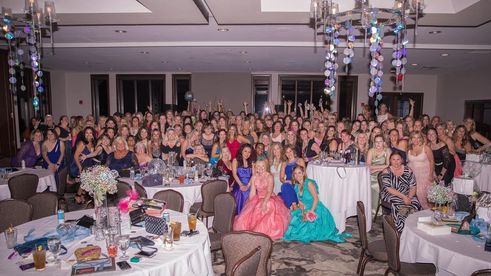 Mom Prom 2024, Lyon Oaks Event Center, 52251 Pontiac Trail, Wixom, MI ...