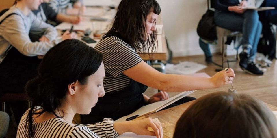 Life Drawing (clothed with props) in Sheffield with ELC, Union St ...