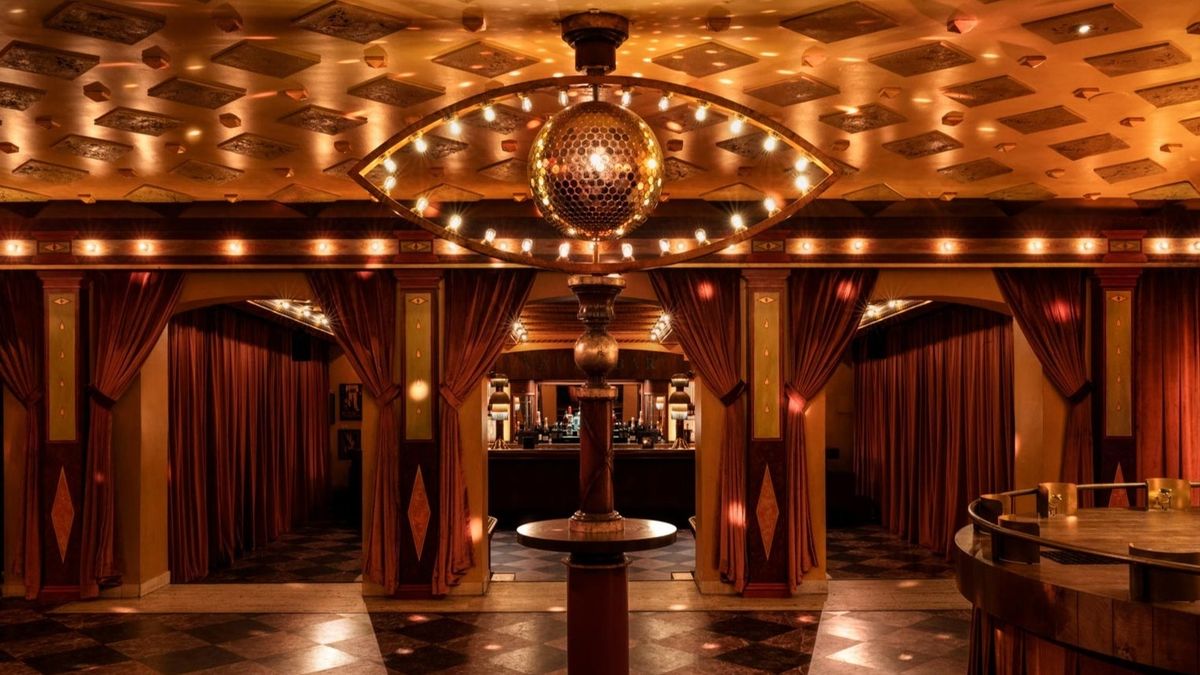 Cabaret at the Kit Kat Club at August Wilson Theatre-NY, August Wilson ...