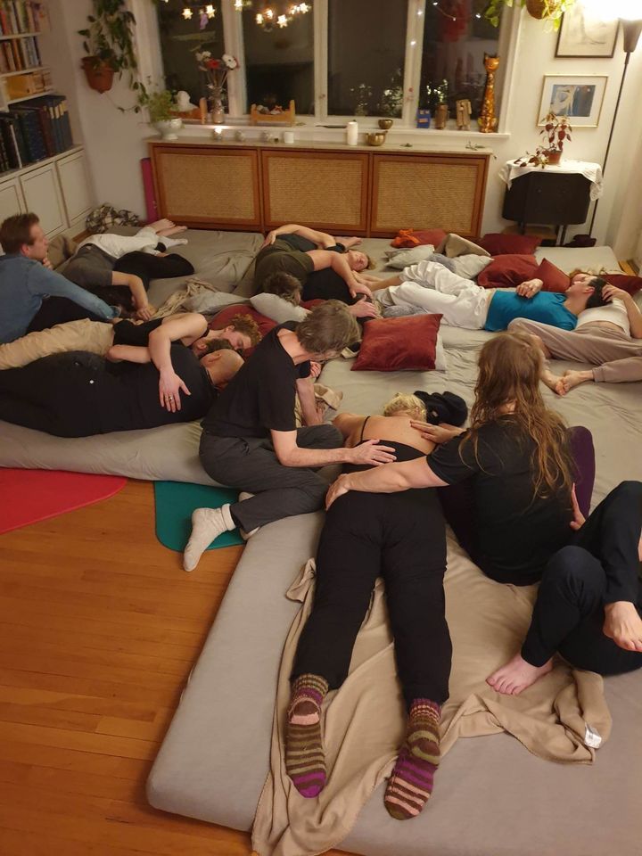 UTSOLGT - Cuddle Party, Kos For Norge!, Monolitveien 12, 0375 Oslo ...