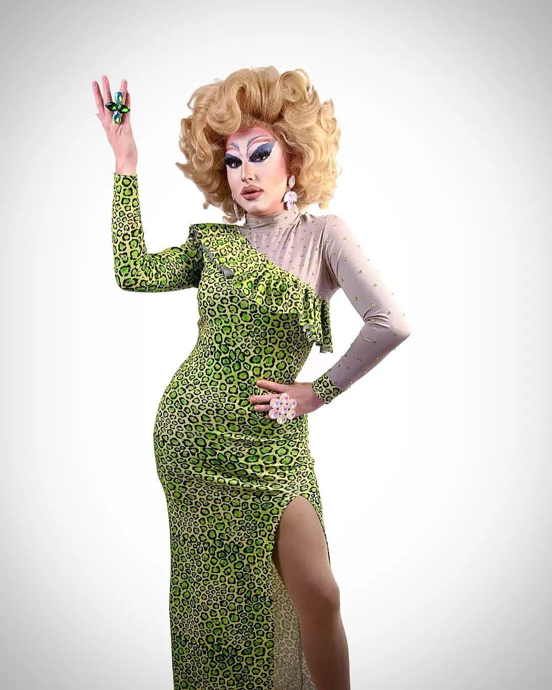 Drag Workshop with Drag Queen Diana D, Volcano Theatre, Swansea, 27 ...