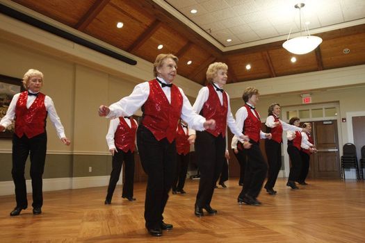 Bettys Guys & Dolls Dance Class, Lake Kennedy Center, Cape Coral, 10 ...