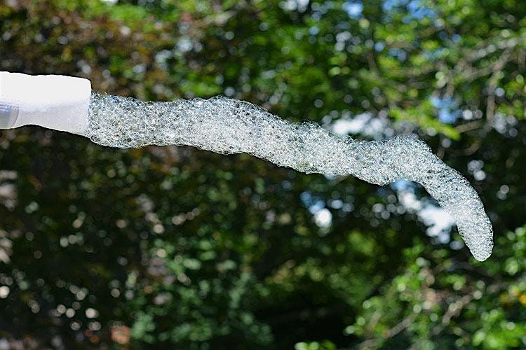 Bubble snakes at Kingsbury Water park, Kingsbury Water Park, Sutton ...