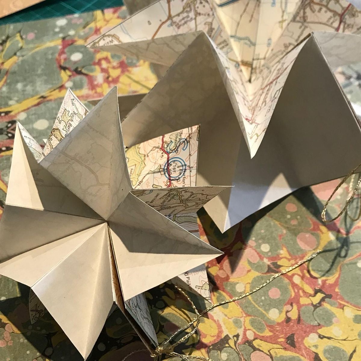 Expanding Star Map-fold Books - seasonal paper craft workshop ...
