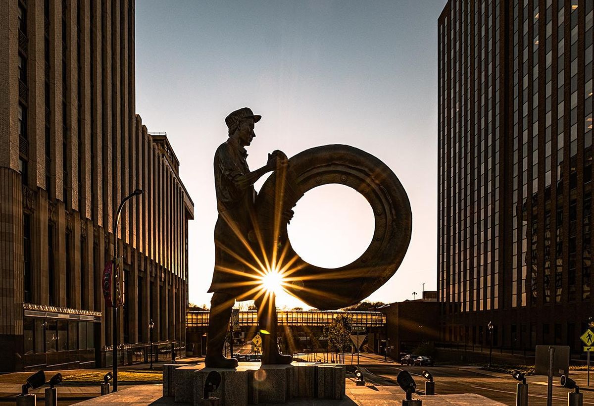 Discover Downtown Walking Tour, Lock 3 Park, Akron, 4 May to 5 October