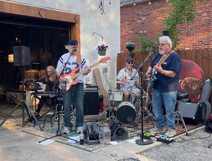 The Project Band live @ Nortons, T.M. Nortons Brewing Company, Anderson ...