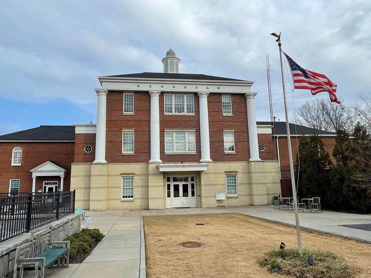 From Native Americans to a Modern Suburb: Downtown Kennesaw Walking ...