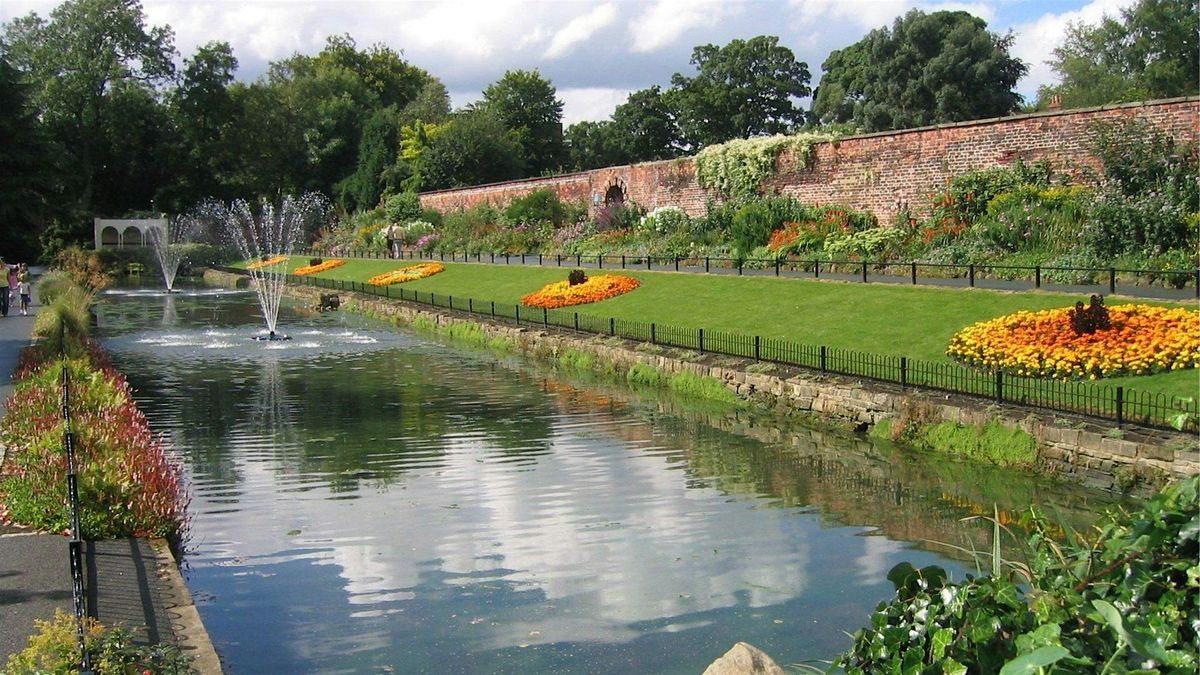 Chilled Out Walk: Leeds City Centre to Roundhay Park Gardens, City ...
