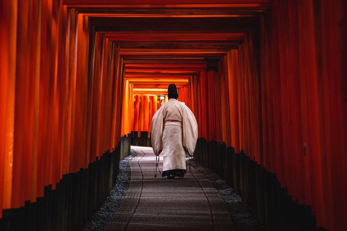 John Chao/Alex Shibutani/Shin Sugino/ Nick Ut at Leica Gallery LA ...