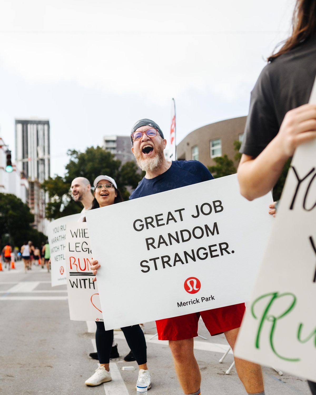 lululemon Mile 12 Cheer Party | Miami Marathon 2024, North Miami Avenue ...