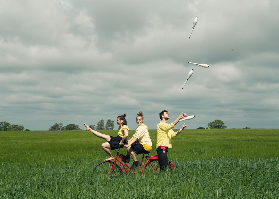 Work in progress Cykelcirkus, Karavan - cirkusnav och scenkonstrum ...