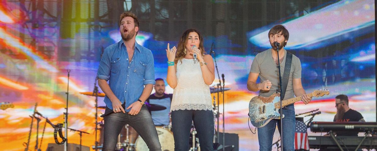 Lady A Shuttle Bus to Shoreline Amphitheater, Westwood (Pickup Location ...