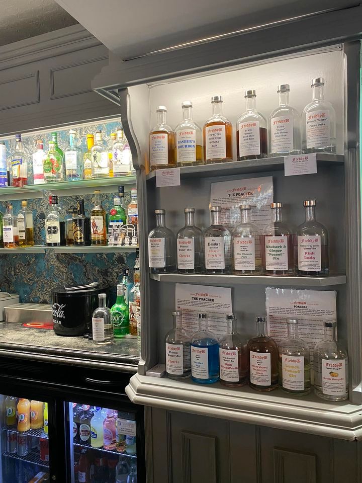 Freddy B Gin and Spirit Taster!, The Poacher Pub Portishead, 1 December ...