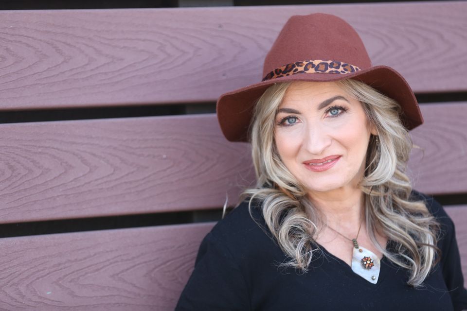 Shelley Rusk @ the MOSAIC, Mosaic Restaurant, Redding, 24 October 2022