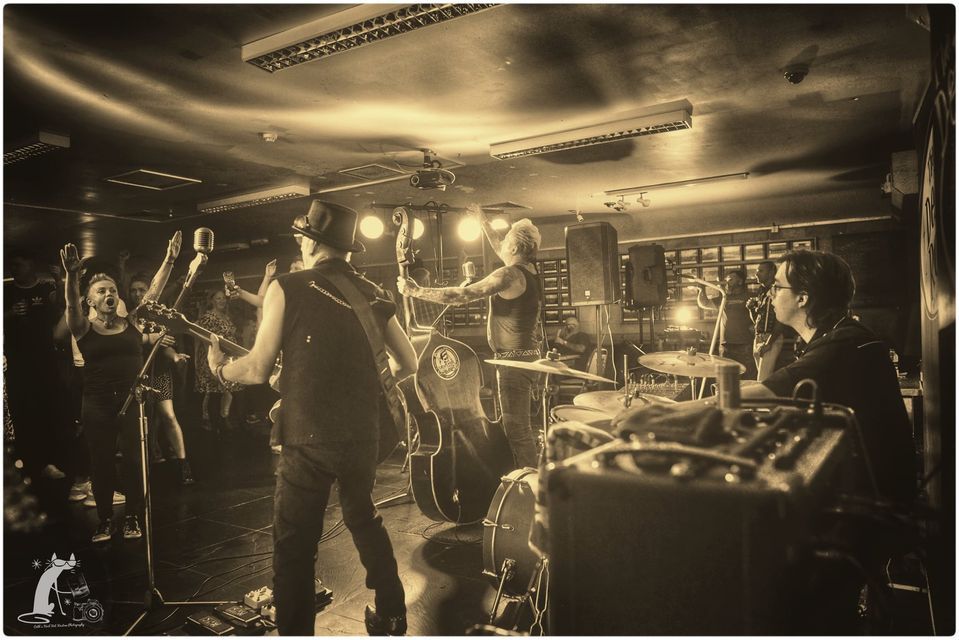 Vaughans Bar Redditch, Vaughan’s Tapas & Cocktail Bar, Redditch, 14 ...