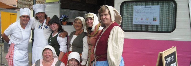 Marcel van Roosmalen en Gijs Groenteman - De Pannenkoekencaravan ...