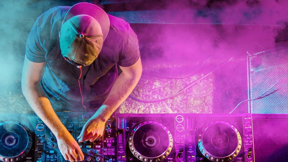 DJ Hosted Music in Crystal Lounge, Grand Sierra Resort and Casino, Reno ...