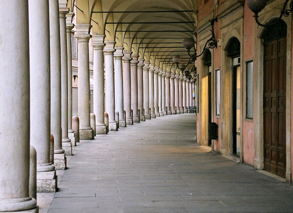 Tavolo informativo UAAR Modena, Via Emilia Centro, 99, 41121 Modena MO ...