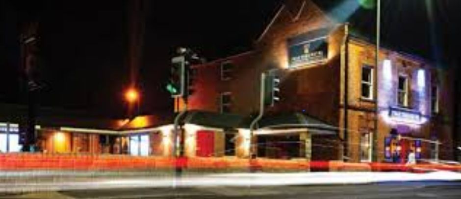 Wild Blue Heart live @ Pear Tree, Ripley, Pear Tree Hotel - Ripley ...