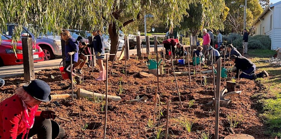 Wildlife Corridors by Gabriela Eiris and David Broun, Fremantle Library ...