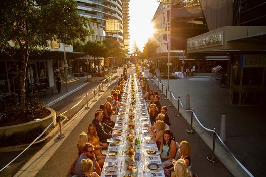 Twilight Table Dinner 2021, Oracle Boulevard, Broadbeach, 10 October 2021