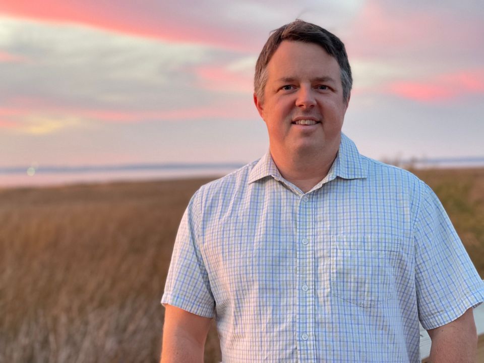 Wes solo at Smoke on the Water, Smoke on the Water, Wilmington, 3 April ...